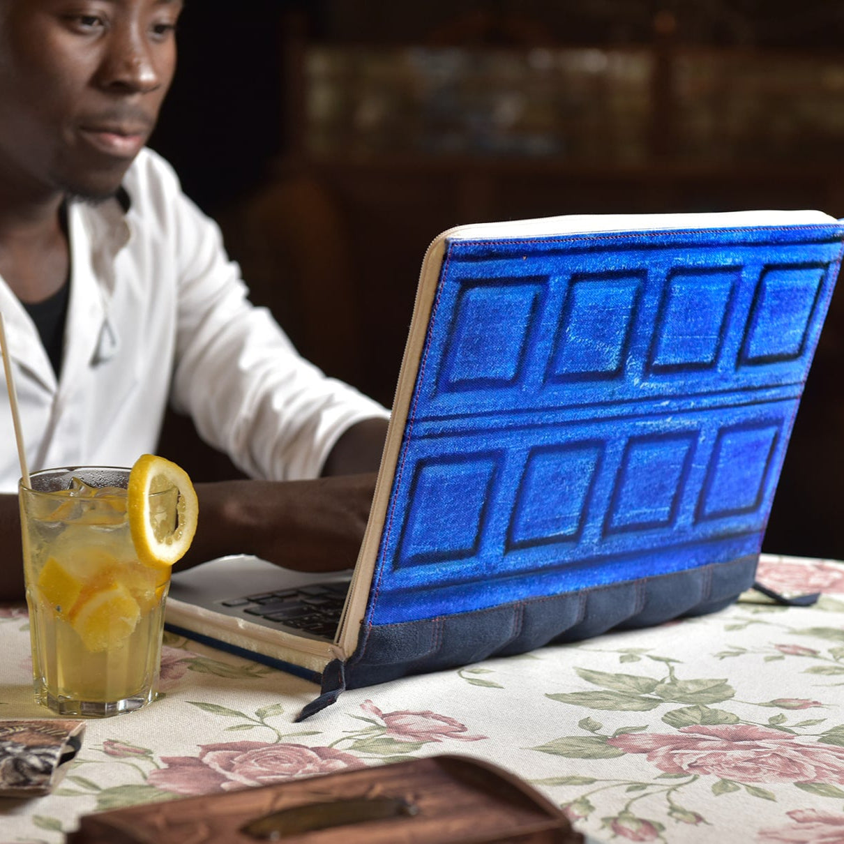 CaseLibrary | Book-Inspired Cases for Laptops, Tablets & E-Readers ...